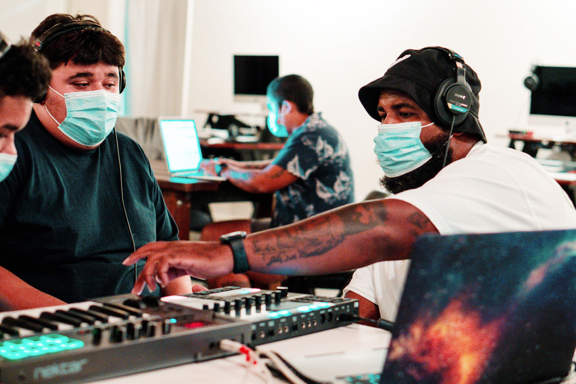 Covid-19 Distance Learning Hub – The David's Harp Foundation